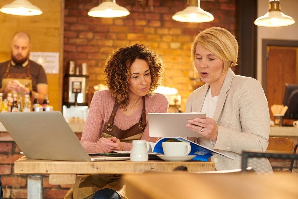 Advantages Of Using A Broker To Get Group Health Insurance